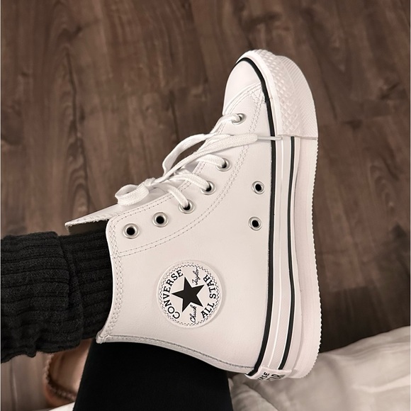 Shoes | Converse Platform Leather Chuck Taylors Brand New | Poshmark